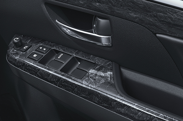 Interior Styling Kit - Armrest| Ertiga/XL6 990J0M72SPJ-010 - Maruti ...